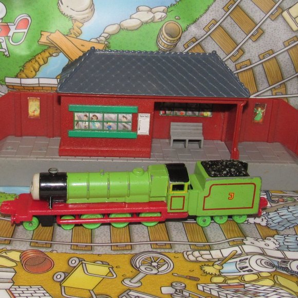 Thomas & Friends | Toys | Thomas Tank Engine Ertl Diecast Track Train ...